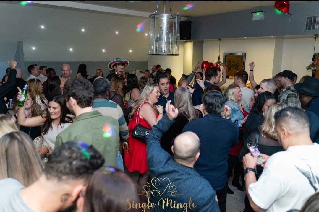Single Mingle - 30's & 40's Event - Friday 9th May 2025! at Barça ...