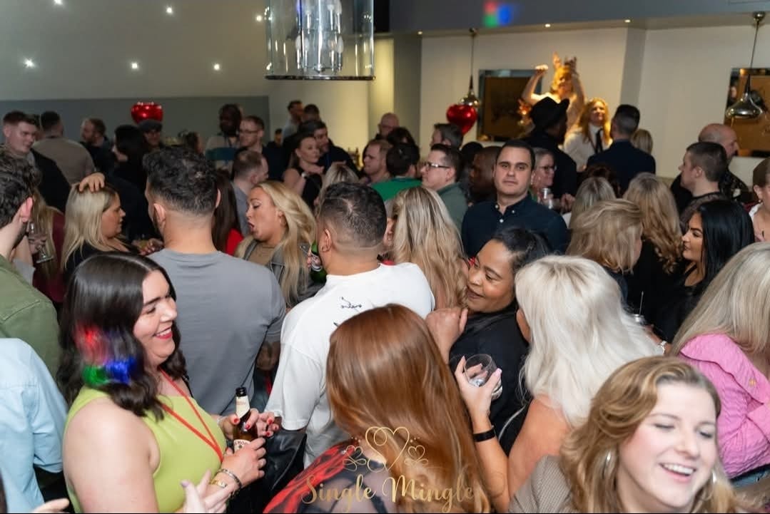 Single Mingle - 30's & 40's - 27th September 2025 at Barça - Canal-side ...