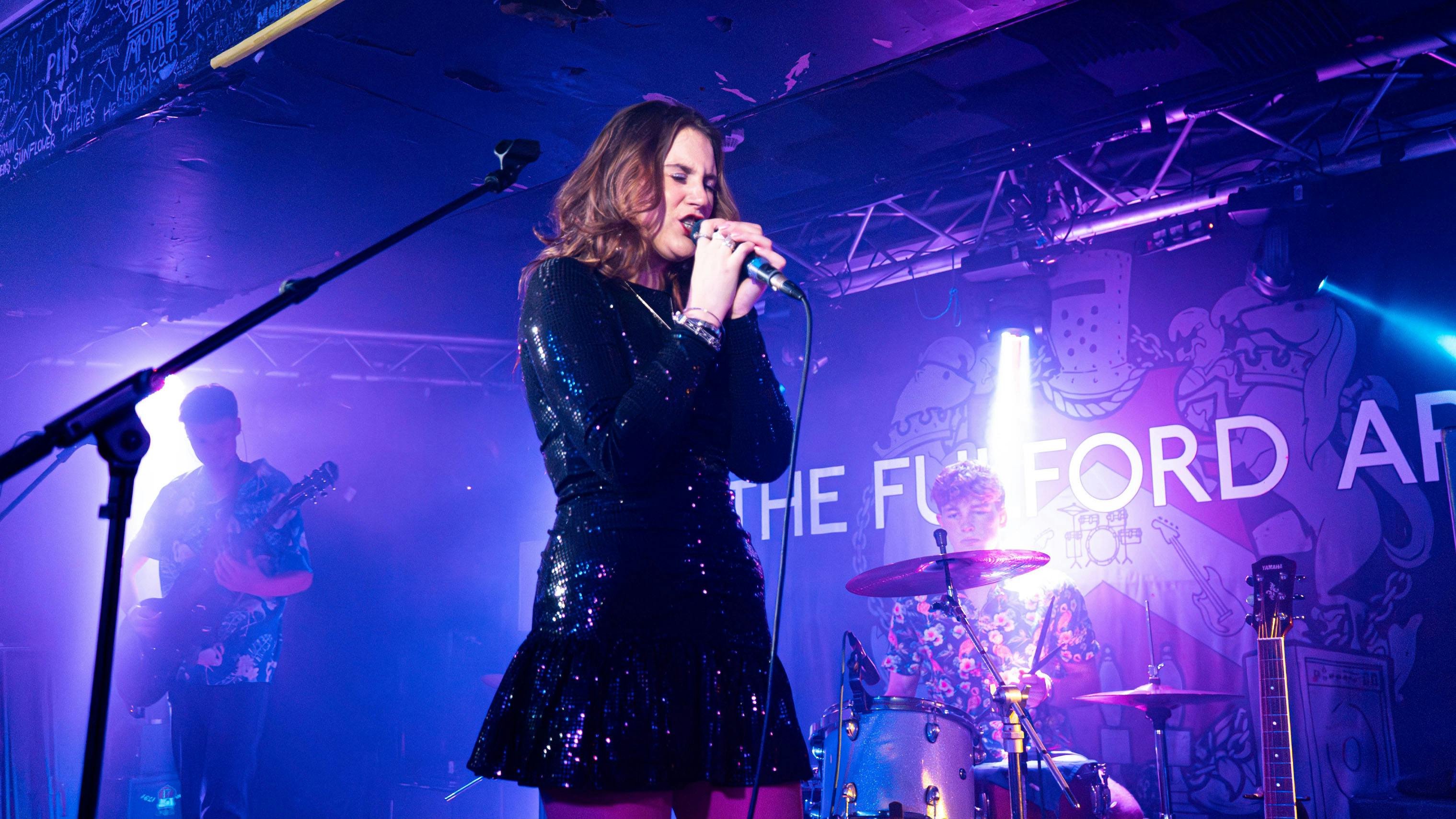 The Jasmine Lowe Band - Slurp at The Fulford Arms, York on 15th Sep ...