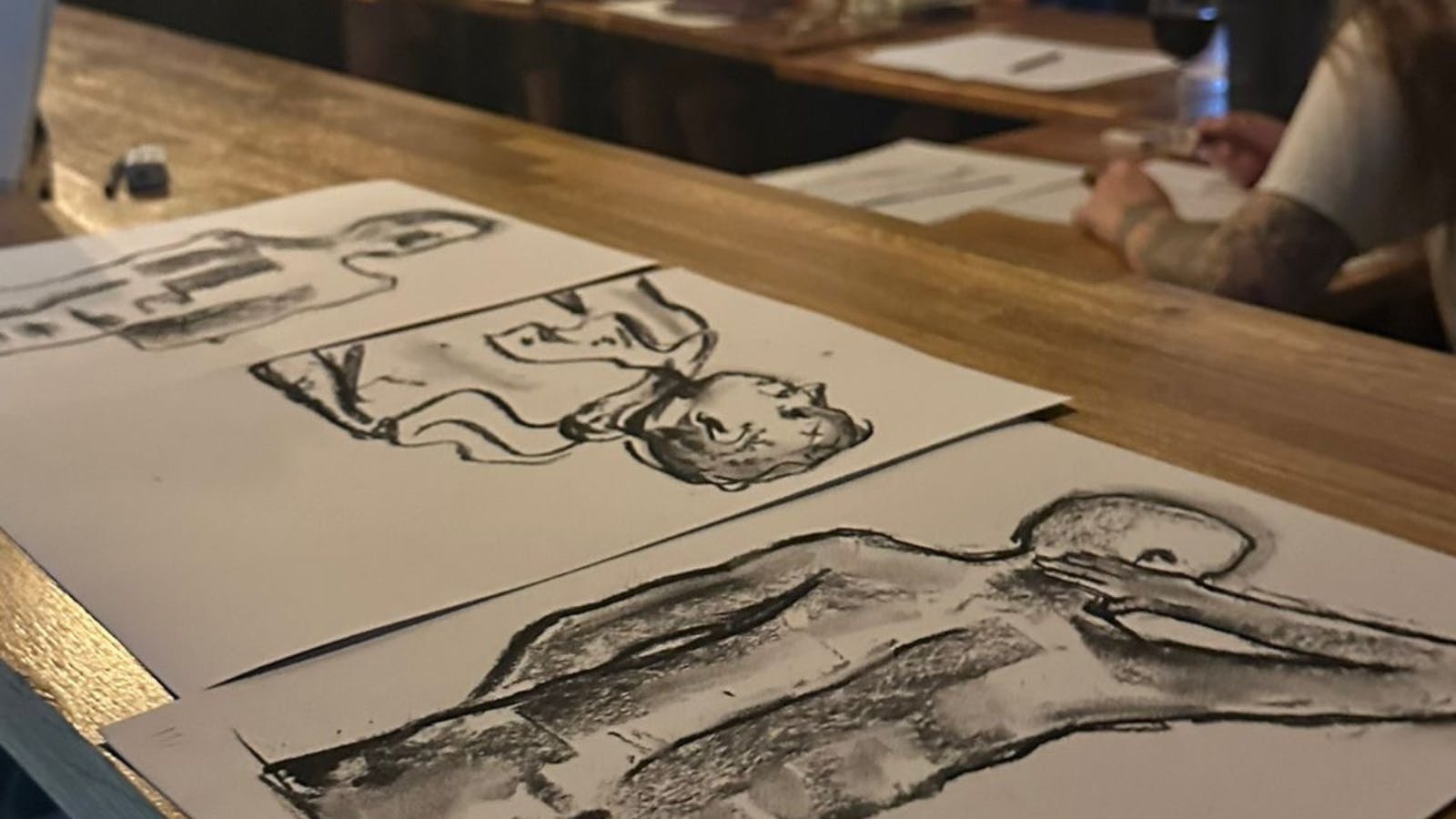 Life Drawing (male model) at Last Pub Standing, Norwich on 27th Jan ...