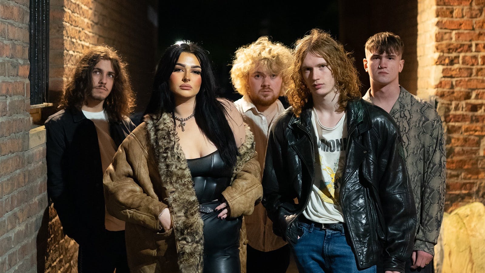 Pretty Velvet w/ Eve Cole & Labyrinthine Oceans at Independent ...